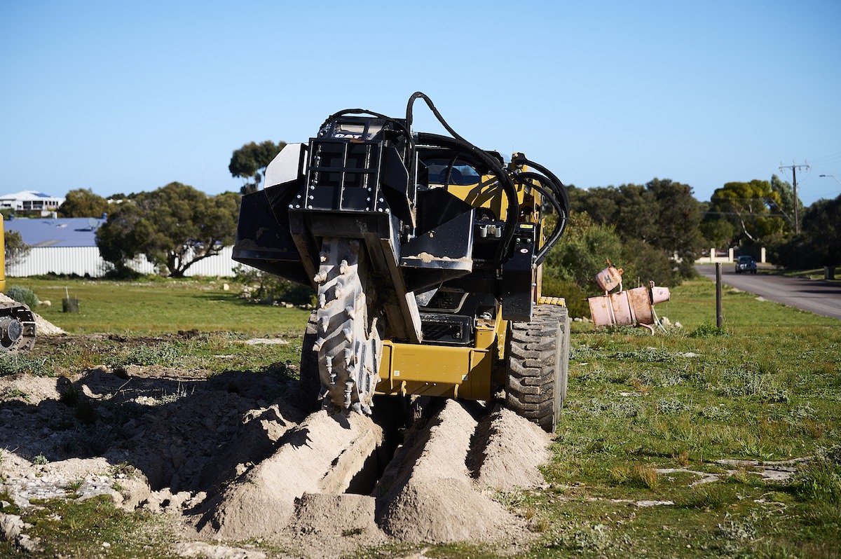 Cutting it fine with the Cat® SW480 Wheel Saw