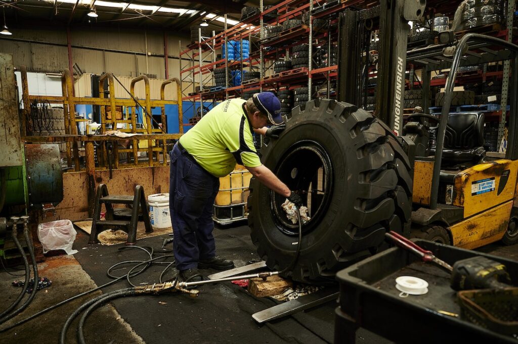 Bearcat tyres, wheels, and rubber tracks