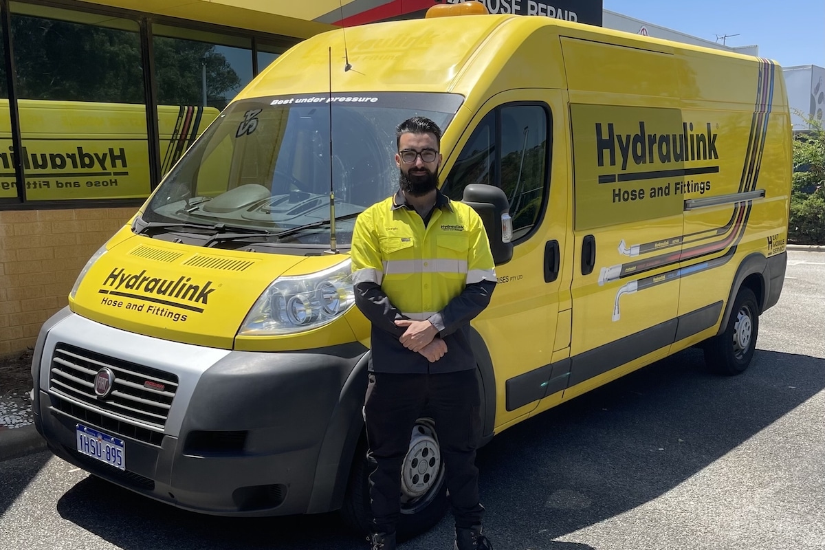 Service-first career with Hydraulink