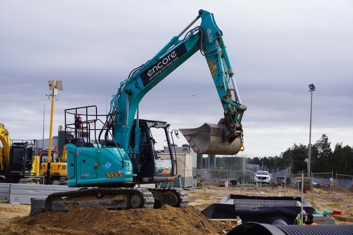 Encore ovation for STM and Kobelco