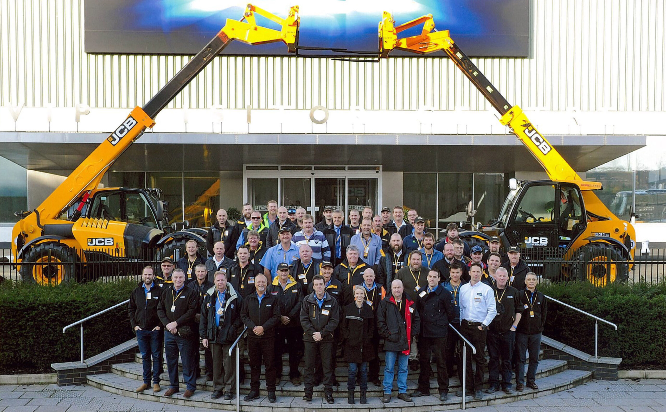 JCB CEA dealers and staff visit world headquarters