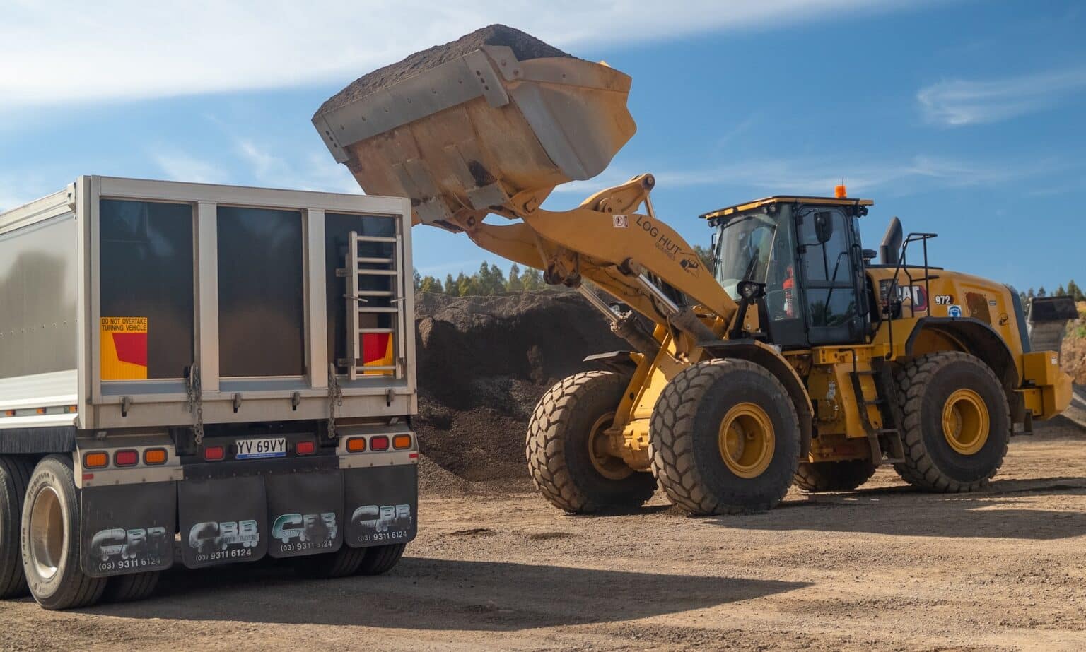 Cat® Payload for Trade moves mountains
