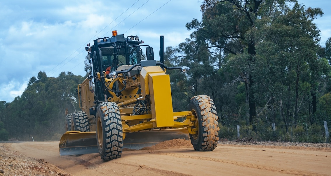 Making Infield 3D designs for road maintenance grading