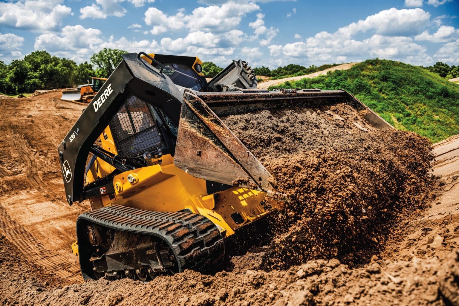John Deere P-Tier loaders: Tracked for toughness