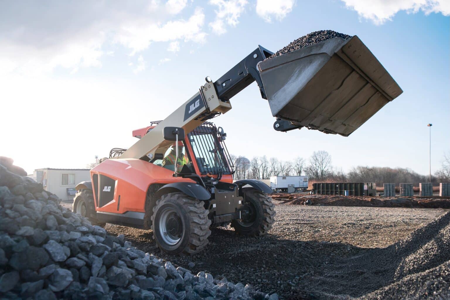 JLG: All-in-one provider for construction